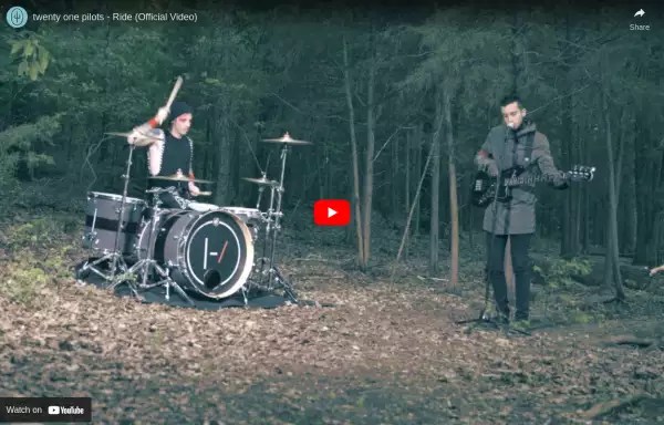 Responsive Fullscreen Youtube Video Tailwind Css Example