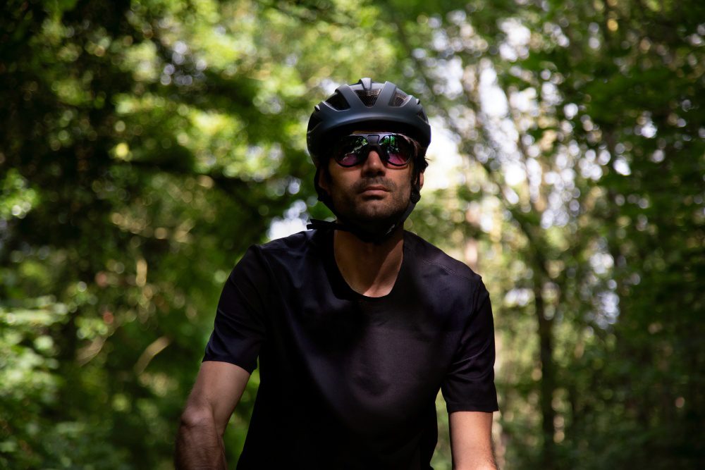 Cosmo Vision: Smart Glasses for Safe Journeys – TechAcute