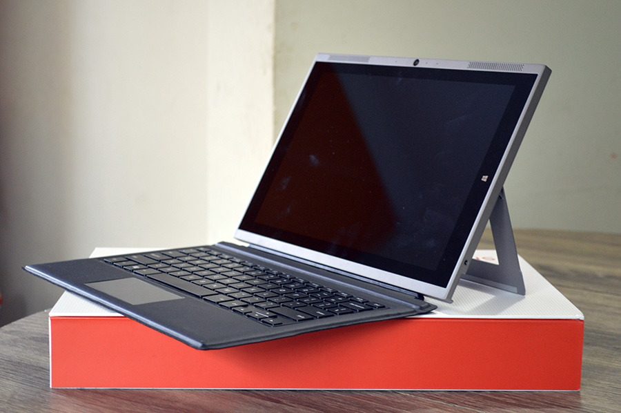 Smartron tBook Unboxing and First Impression - Tech Raman