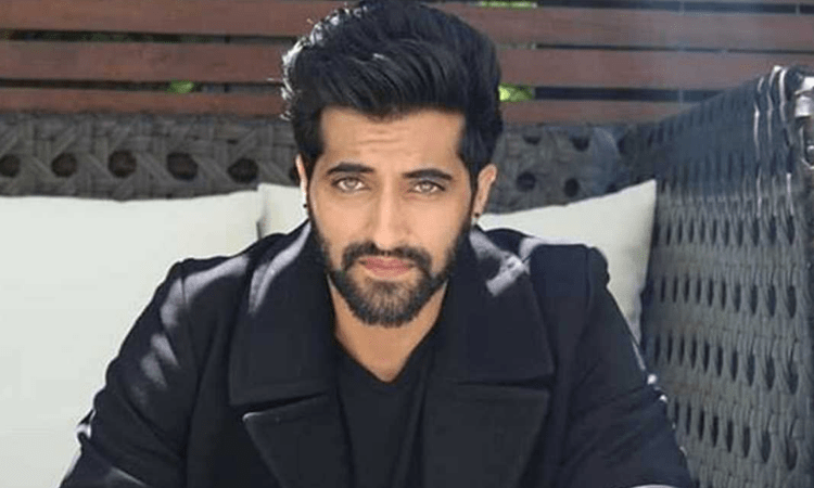 Ankur Rathee on kissing Akshay Oberoi in 'Inside Edge': Had never ...