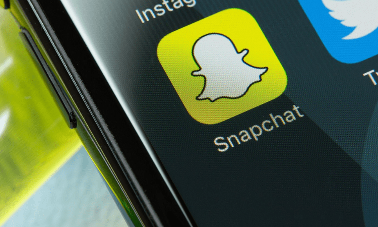 Snapchat gives story expiration controls to premium members - Telugu Bullet