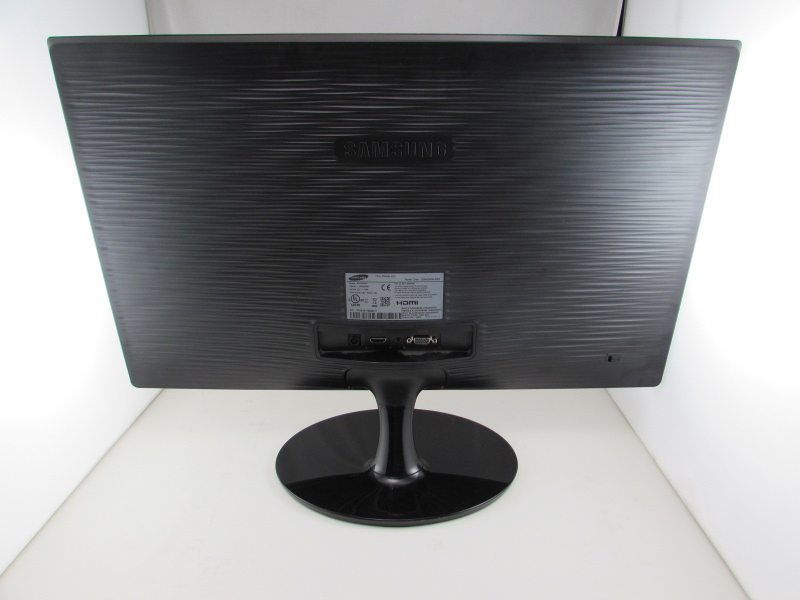 Samsung SD300 S24D300 23.6" FHD 1080p LED LCD Screen Glossy Monitor ...