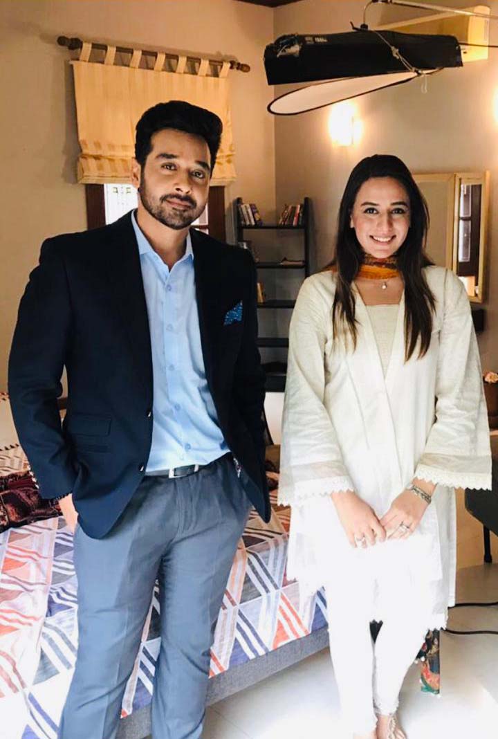 ARY Digital Debut Kinza Razzak in Log Kia Kahenge. – Daily The Azb