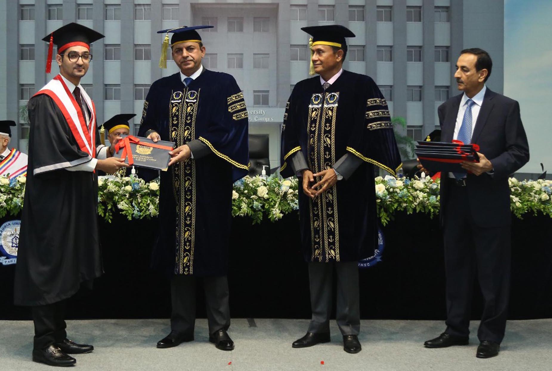 9TH CONVOCATION CEREMONY OF BAHRIA UNIVERSITY HEALTH SCIENCES CAMPUS ...