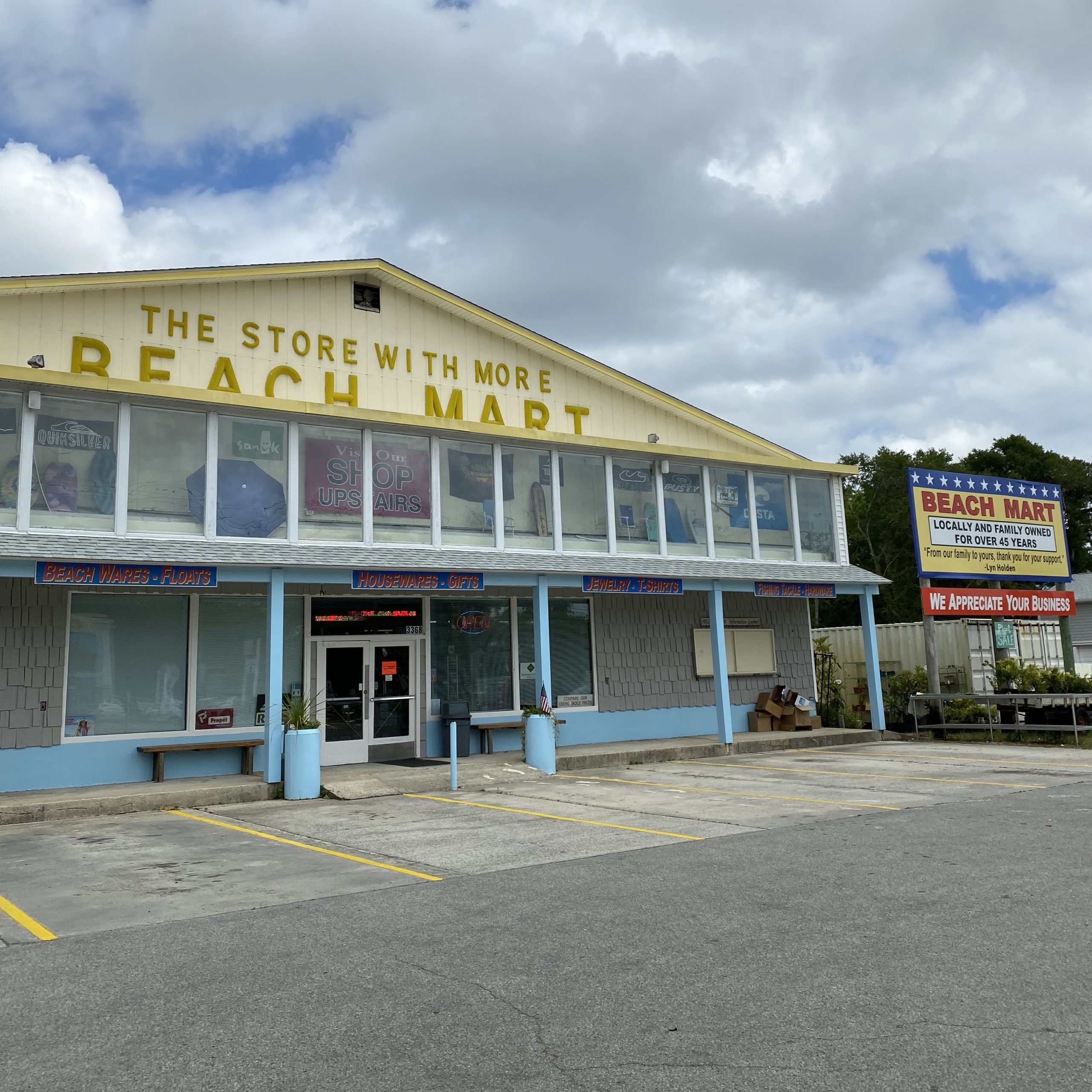 NEWS: Holiday Shopping Saturday 12/5 - BEACH MART