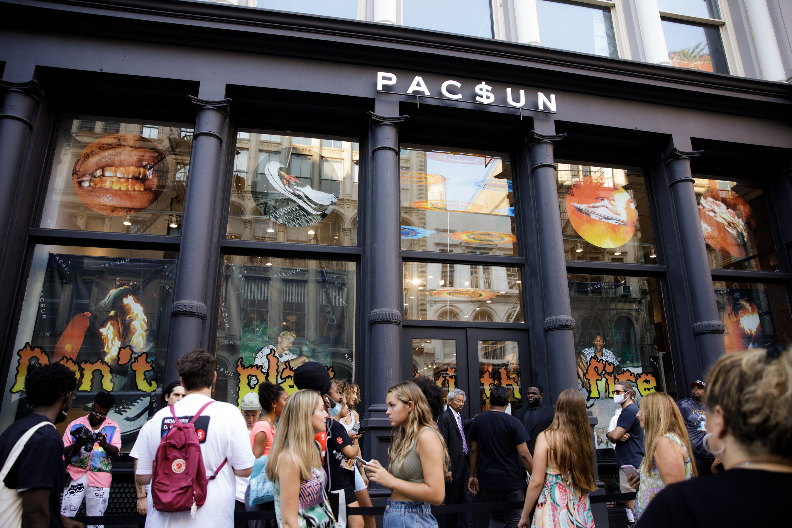 City Life Org - Pacsun Guest Artistic Director A$AP Rocky Performs New ...