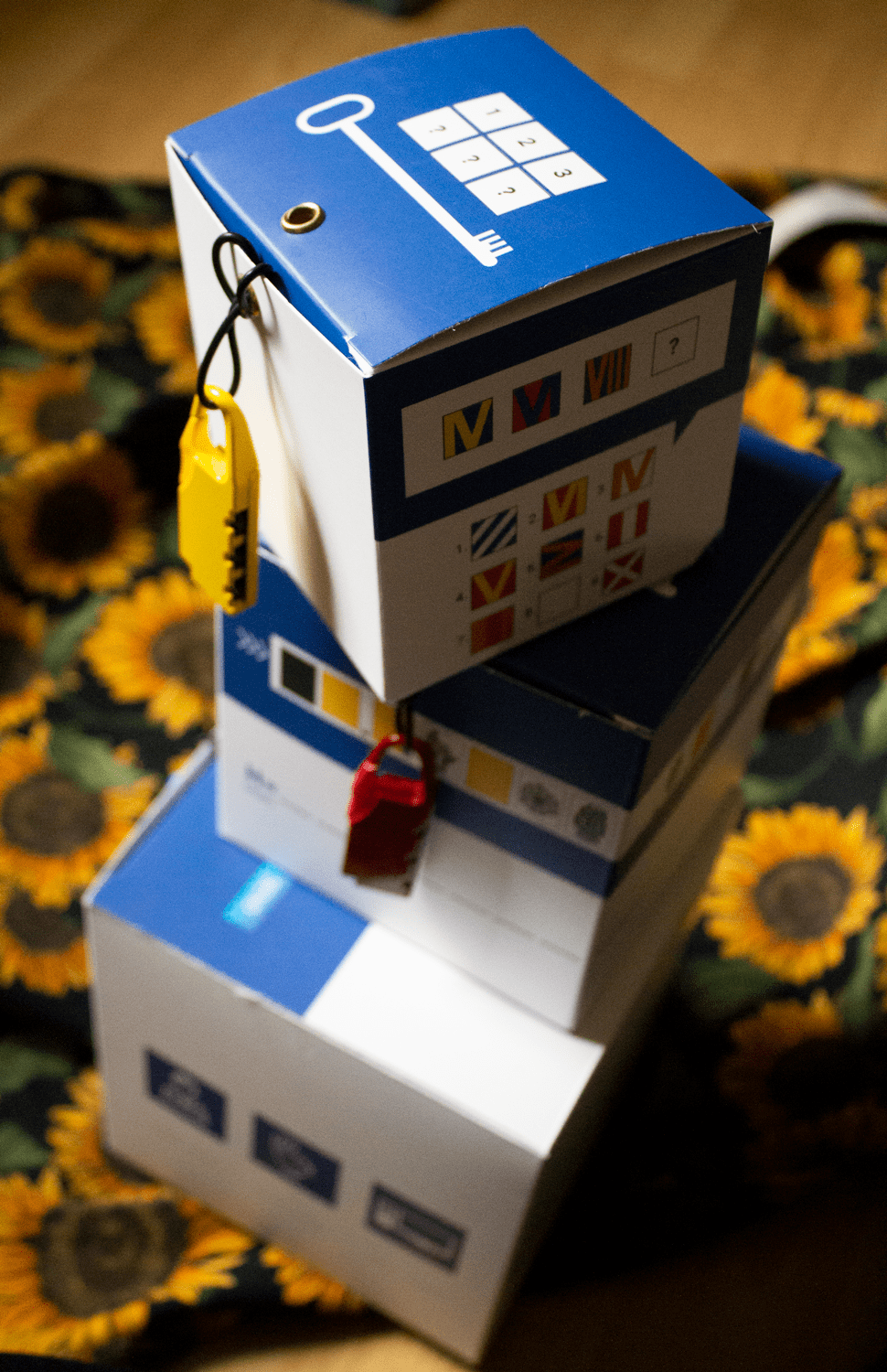 BreakInBox: Blue & Black | Review - The Escape Roomer