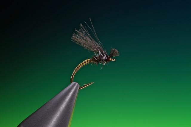 How to tie Poly wing midge