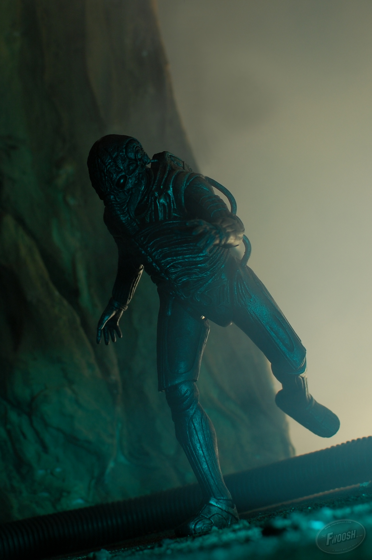 Action Figure Feature – Prometheus Chair Suit Engineer | Fwoosh