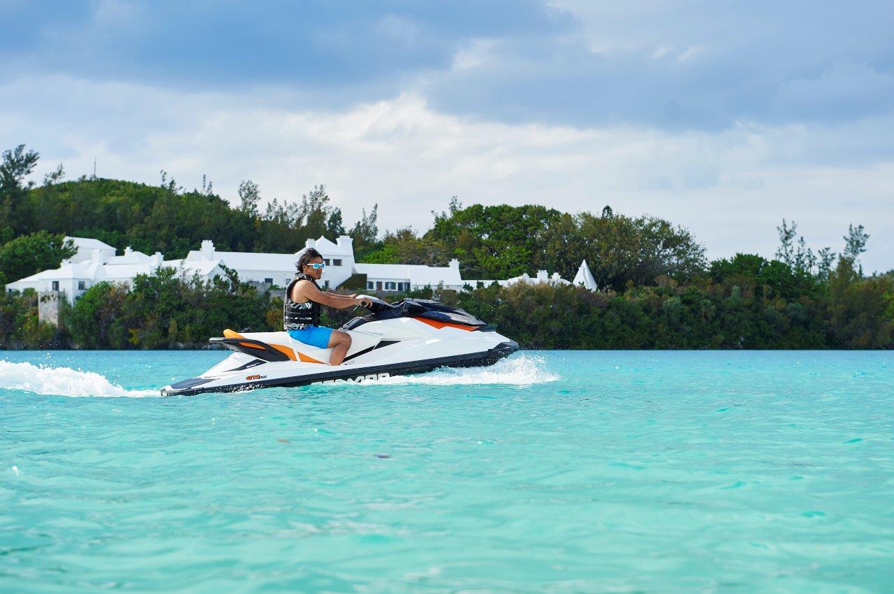 Bucket List Bermuda - your guide to island adventures