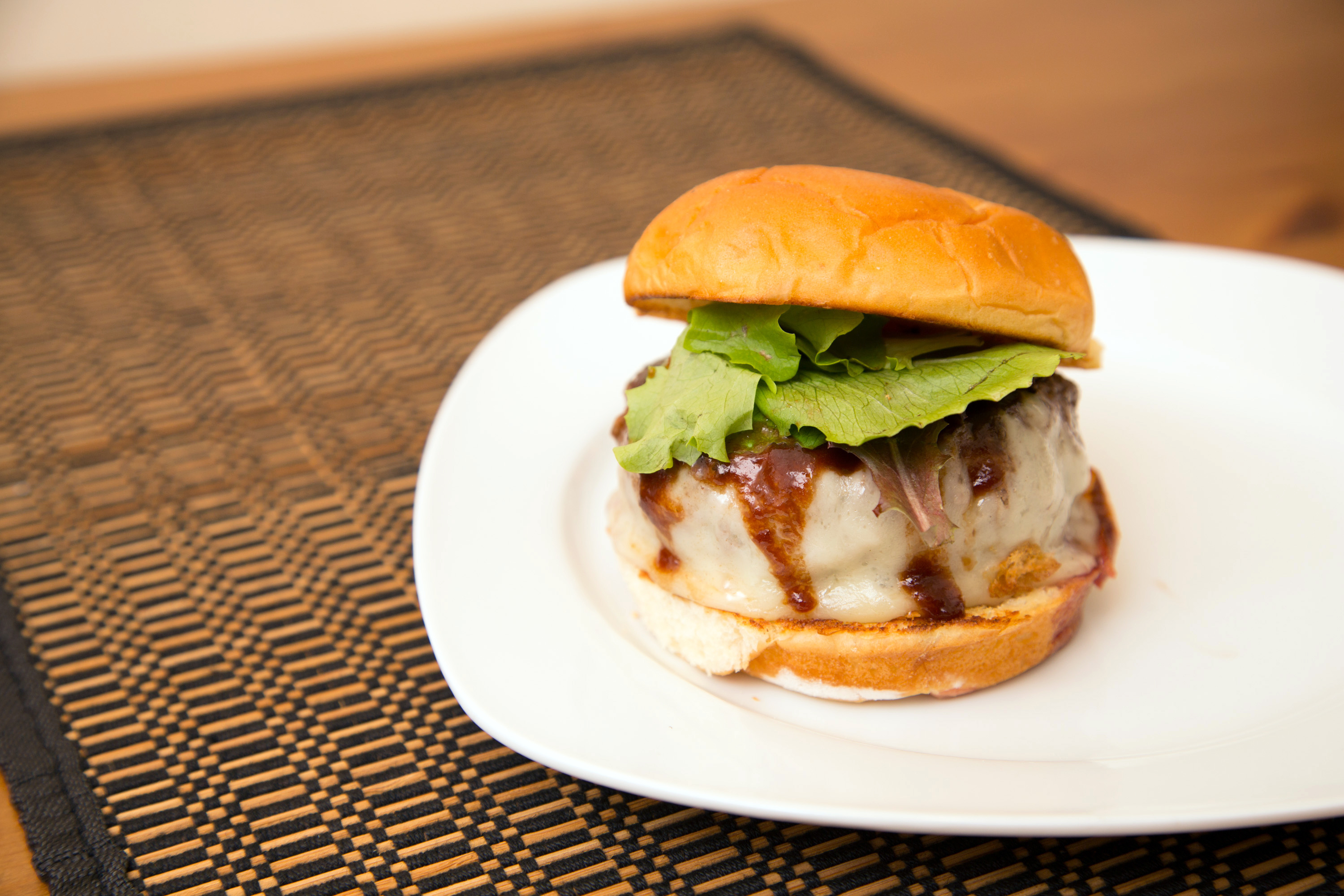 Hambāgu Burger | The Missing Lokness