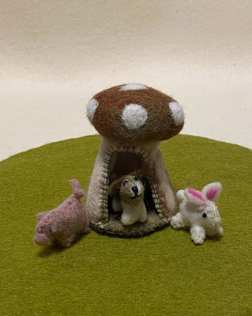 Brown Pet Home The Pixie Patch