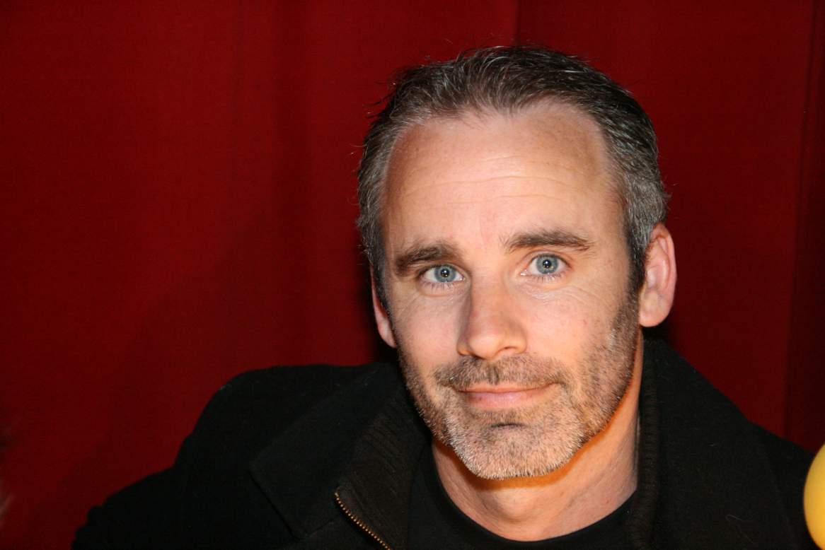 A KILLER HARVEST: Five Questions with Paul Cleave - Ryan Steck's The ...