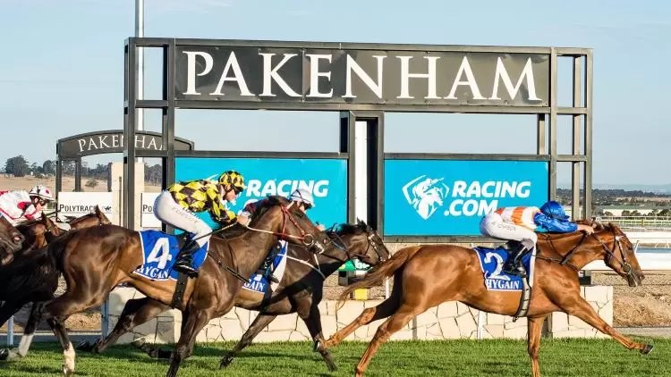 FREE: Pakenham Tip Sheet & Staking Plan: Saturday 3rd December | The ...