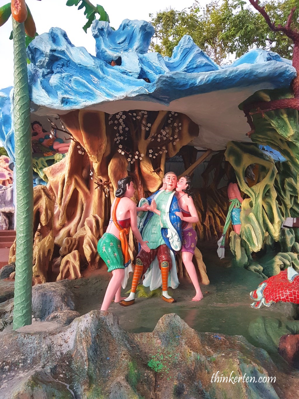 Singapore Haw Par Villa - Tiger Balm Garden - Chic . Explore . ThinkerTen