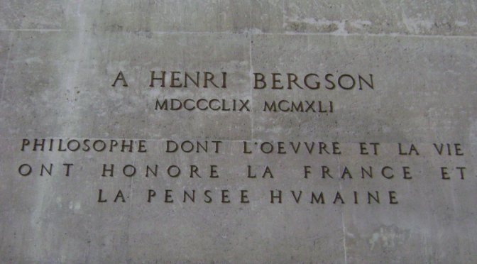 Panthéon | this bird flies