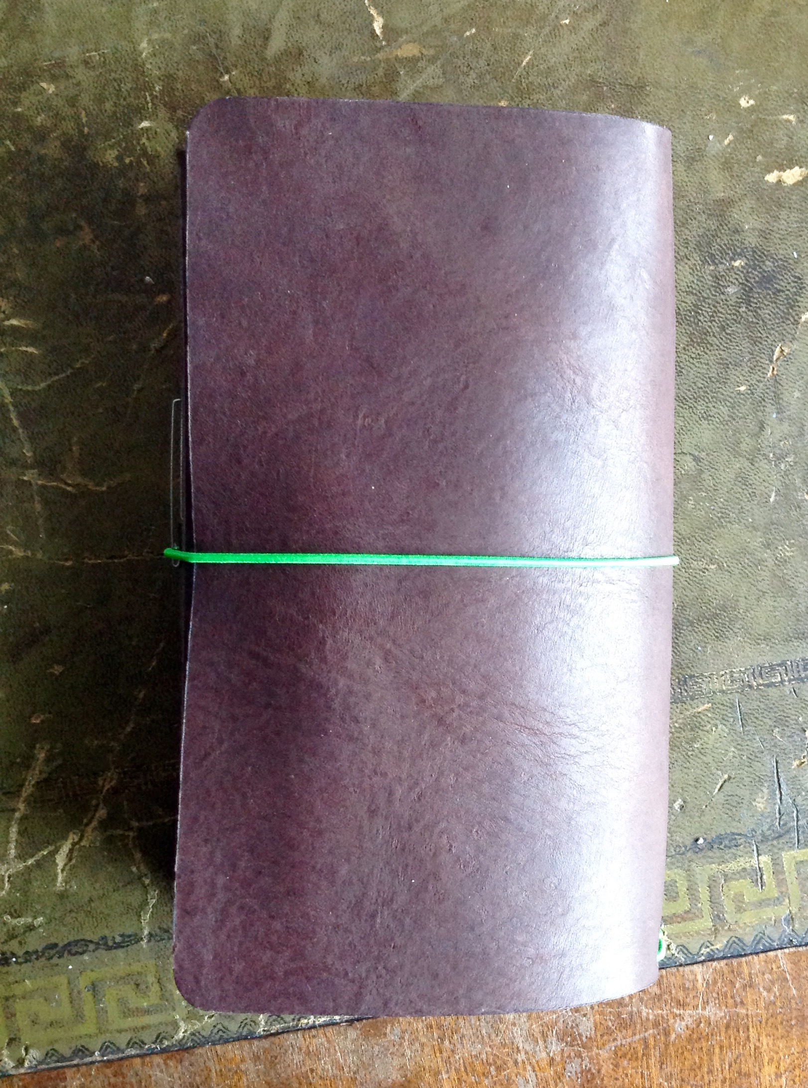 Strawberry Notebook Regular Size TN cover