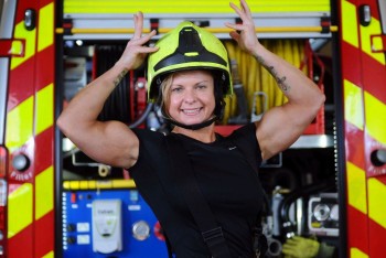 Contest of the Day: NABBA Universe – Female Muscle Slave