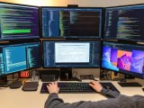 Developer S Workspace Multi Screen Computer Setup For Software