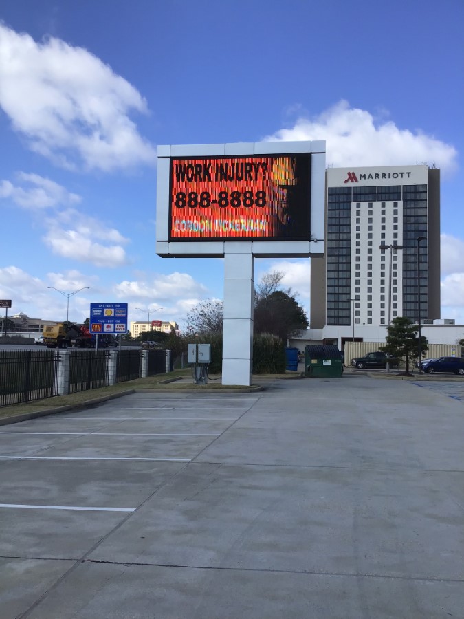 Digital Displays - Thunderbolt Signs