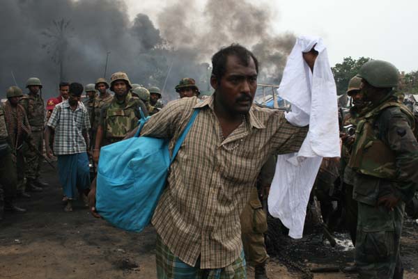 Sri Lanka and the Defeat of the LTTE by KM de Silva reviewed | Thuppahi ...