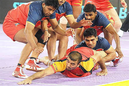 15 Gully Games To Give A Small Tour To Your Childhood | TRENZLIST