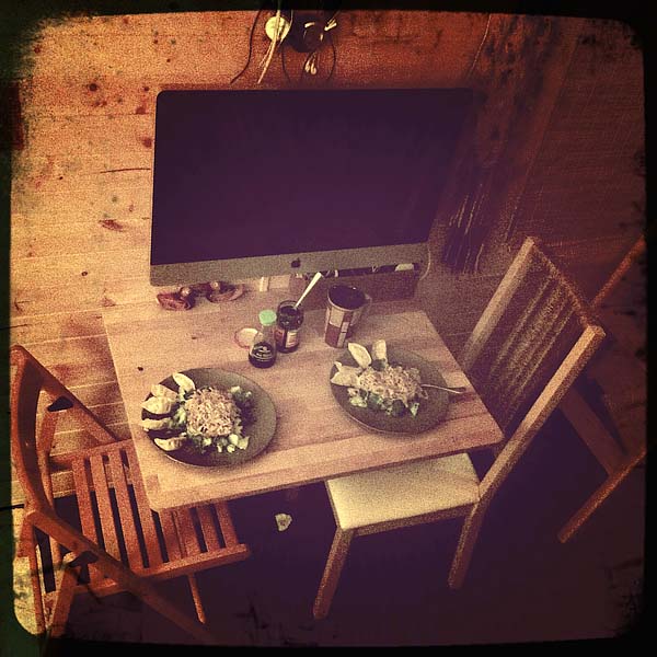 A Tiny Little House all made of Wood – with Everything You Need. | MK ...