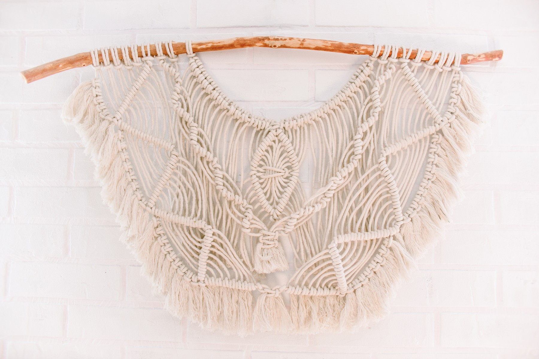 Essential macrame supplies: What and where to buy (2025)