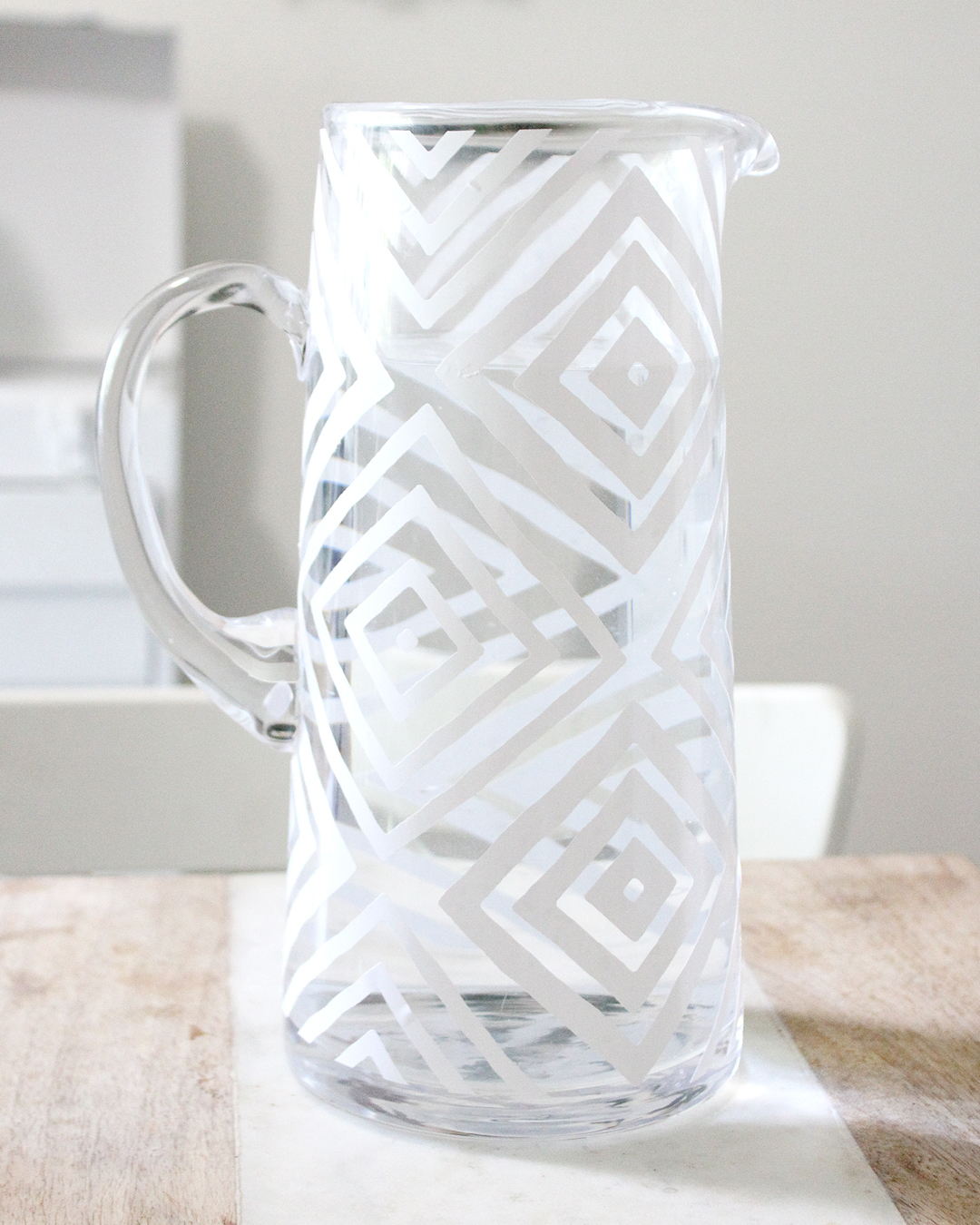 DIY Vinyl Diamond Pattern Glass Pitcher - Tonality Designs