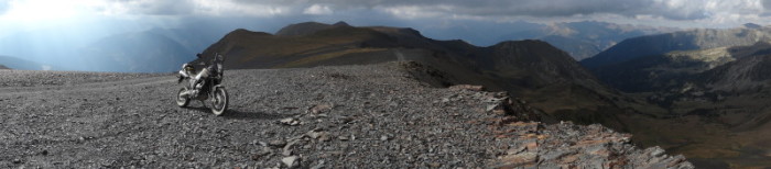 Las 4 estaciones con la 660. Off road por los PirineosThe 4 seasons ...