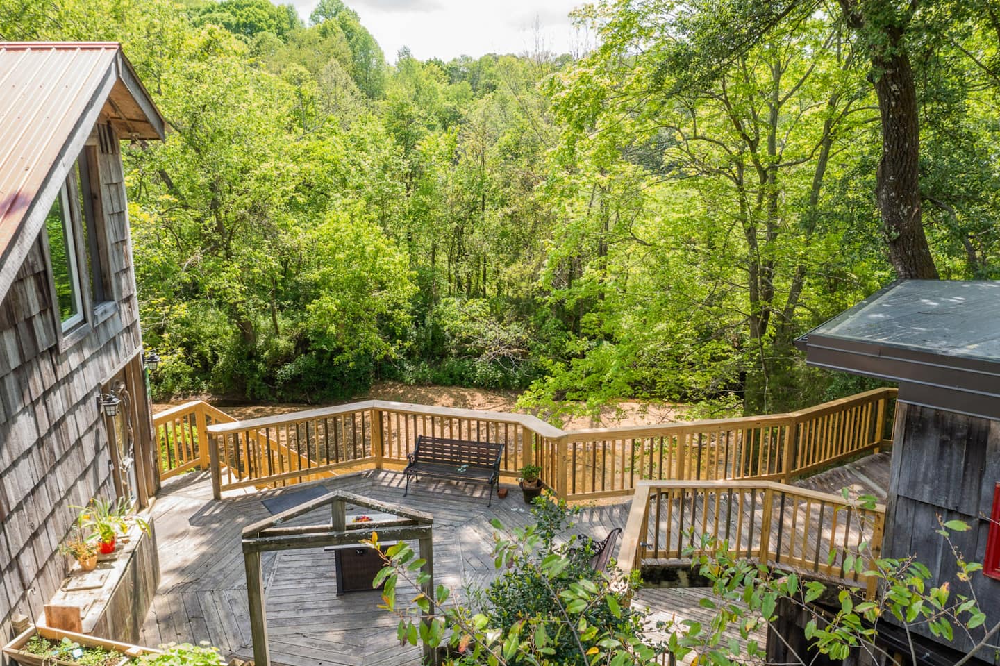 Top 28 Treehouse Rentals in Tennessee for Unique Cabin Breaks