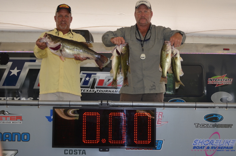 TERRY KEMP & IVAN SLAYTON BRING IN 15.85 POUNDS ON FORK AND WIN $10,000