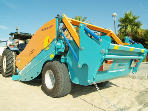 Magnum Evolution Beach Cleaner - Gulf Center for Cleaning Equipment