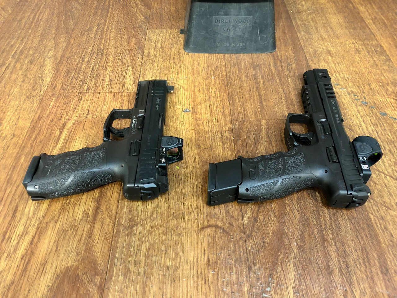 Trijicon RMR vs. SRO - Uncle Zo