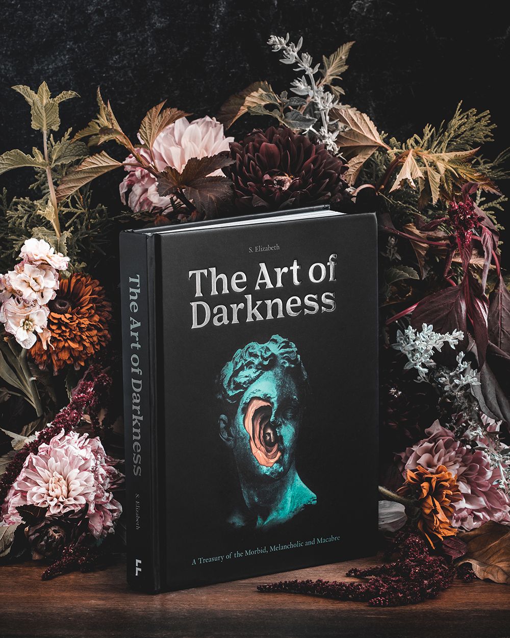 The Art of Darkness Bringing Moody Floral Still Life Realness – Unquiet ...