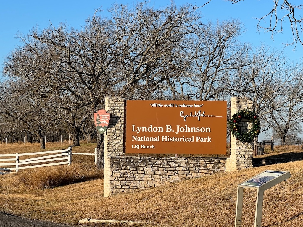 LBJ Ranch Review (What to See) [2022] - UponArriving