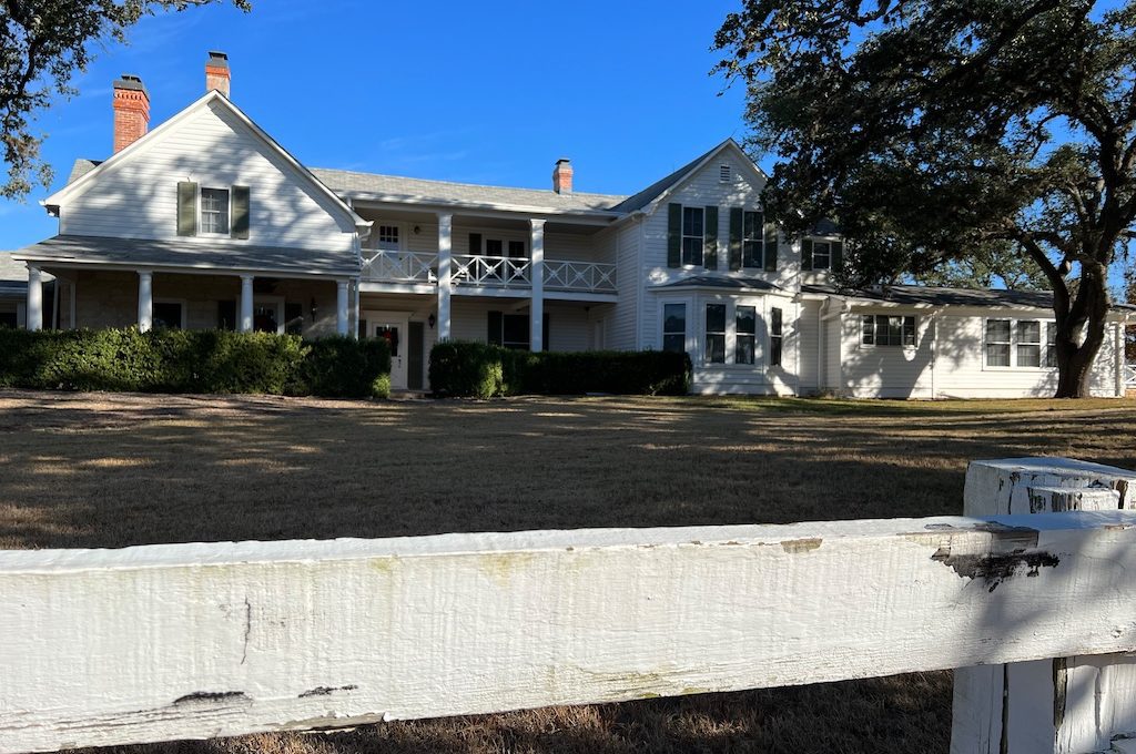 LBJ Ranch Review (What to See) [2022] - UponArriving