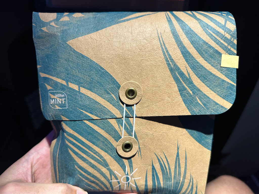 JetBlue Mint A321 Review (MIA-LAX) [2023] - UponArriving