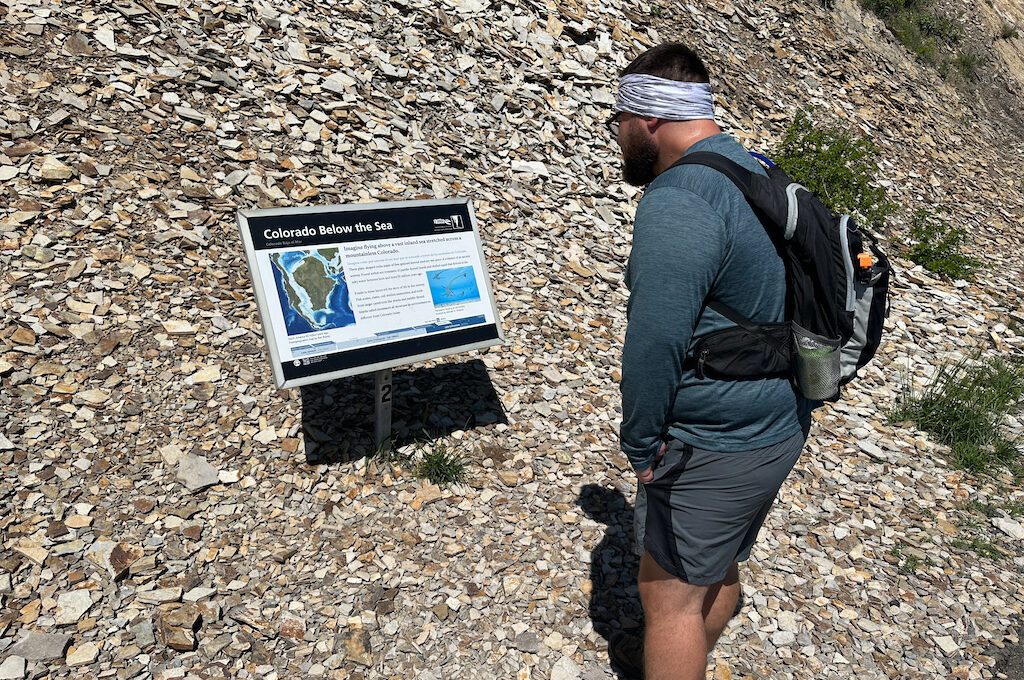 Dinosaur Ridge Review: A Prehistoric Trek with World-Class Tracks [2023 ...