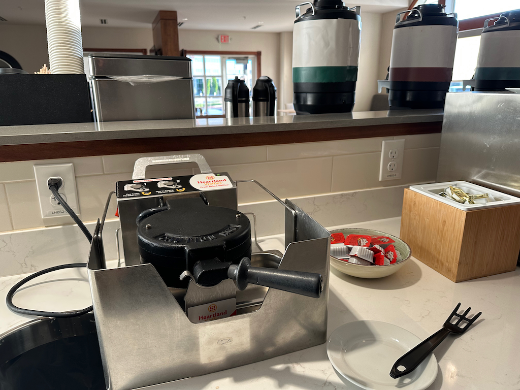 Residence Inn Breakfast: What’s in Store for You? (Hours & Menu Options ...