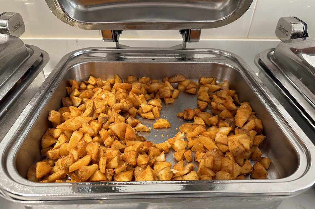 Residence Inn Breakfast: What’s in Store for You? (Hours & Menu Options ...