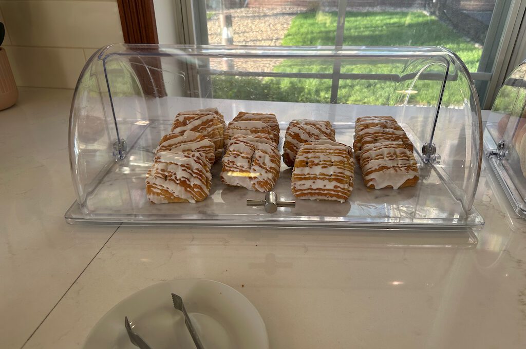 Residence Inn Breakfast: What’s in Store for You? (Hours & Menu Options ...