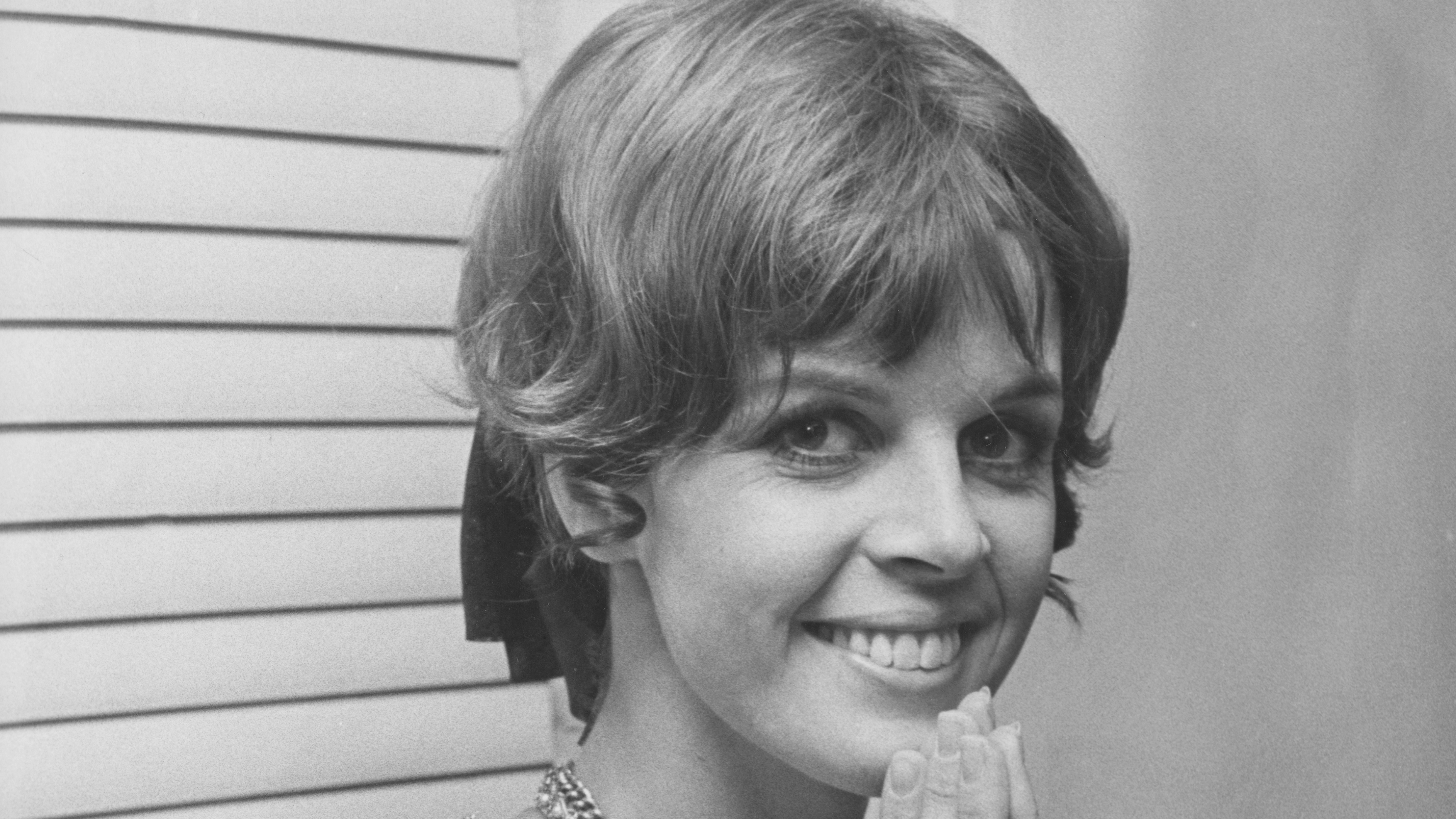 Claudine Longet Dead Singer And Actress Who Shot Spider Sabich Was 84