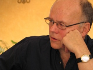 Marcelle Olivier. So stil soos die graf: Die Poetry Society, die ...