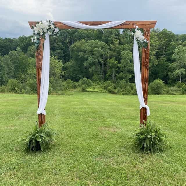 Rustic Arch - Vicars Built Rentals