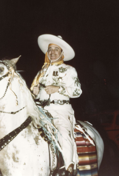 HOLLYWOOD CHRISTMAS WITH LEO CARRILLO – BEGUILING HOLLYWOOD