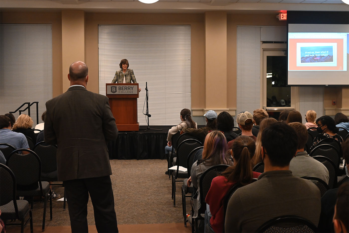 BCIL Lecture hosts former CEO of Popeyes