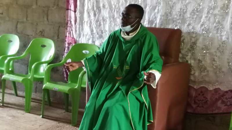 St Joseph d'Oke-Adogbenou a accueilli son premier pasteur