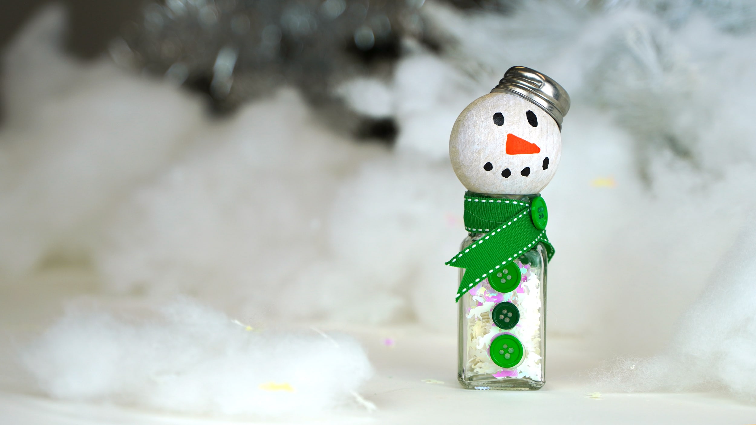 DIY Christmas Craft Project: Salt Shaker Snowman | Virtual Club