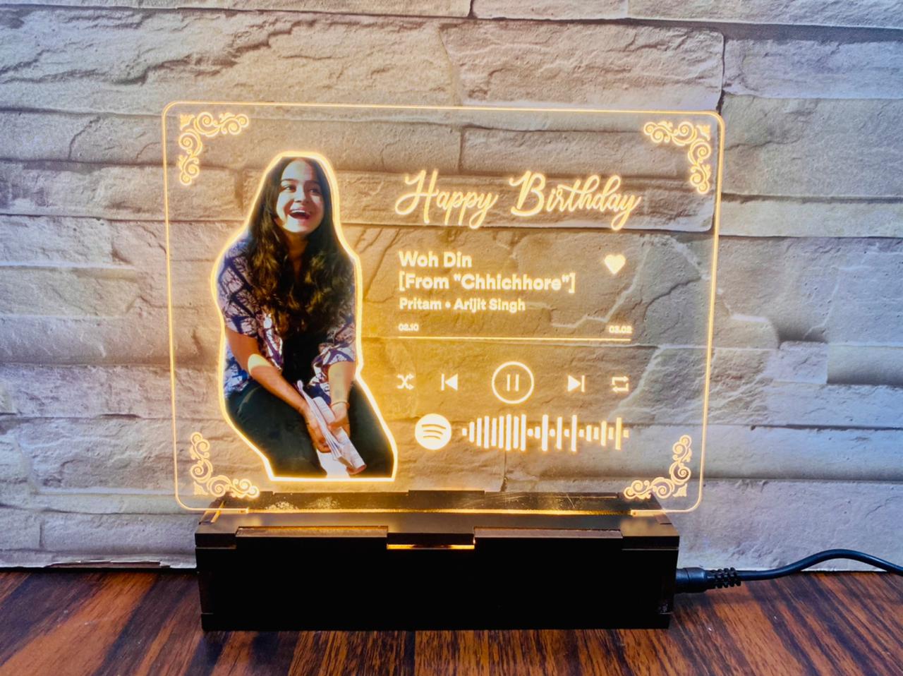 LED Lamp With Photo, Message And Spotify Song Code - Table Top - Gifts ...